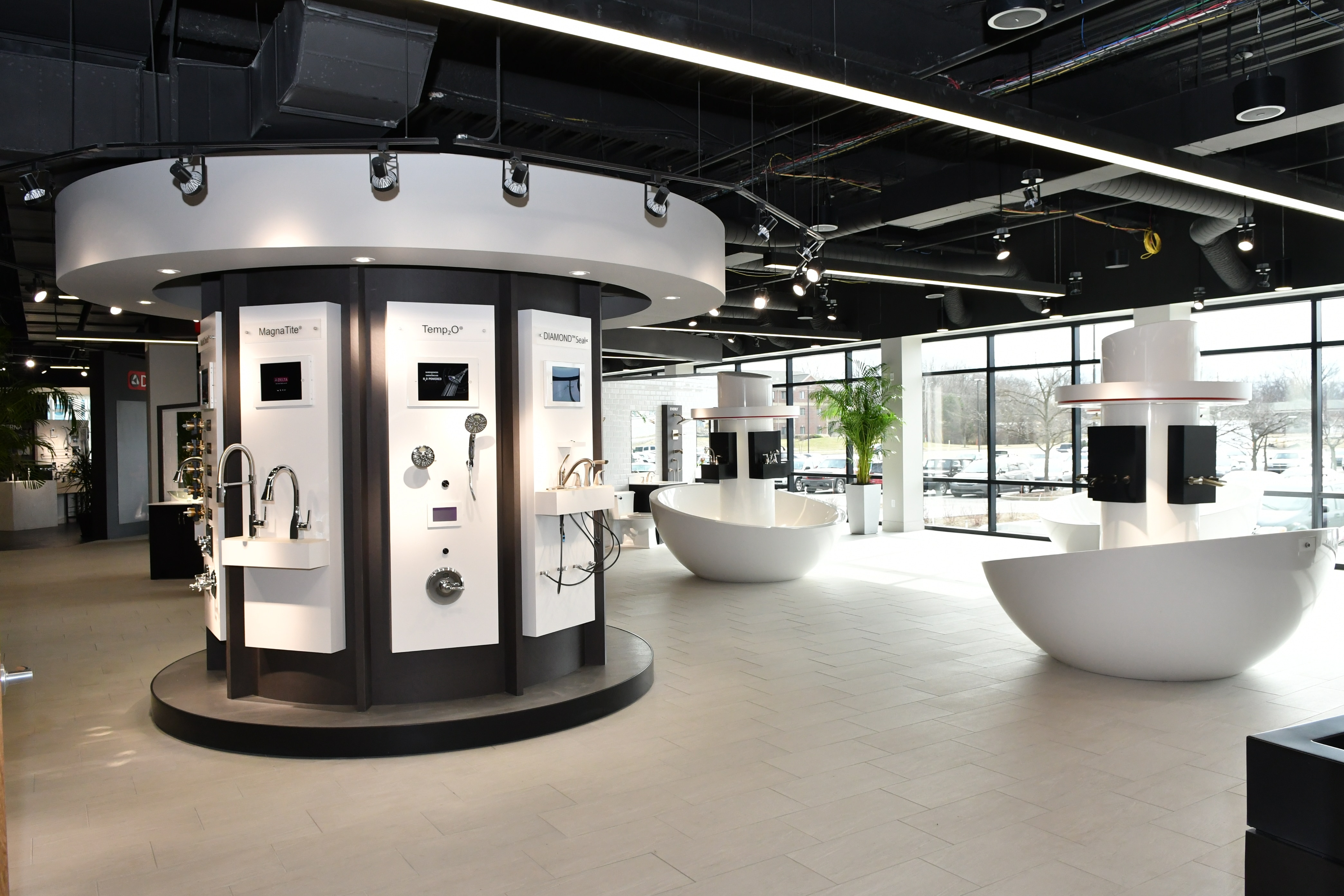 Beautiful Corporate Office & Lobby Designs in Indianapolis